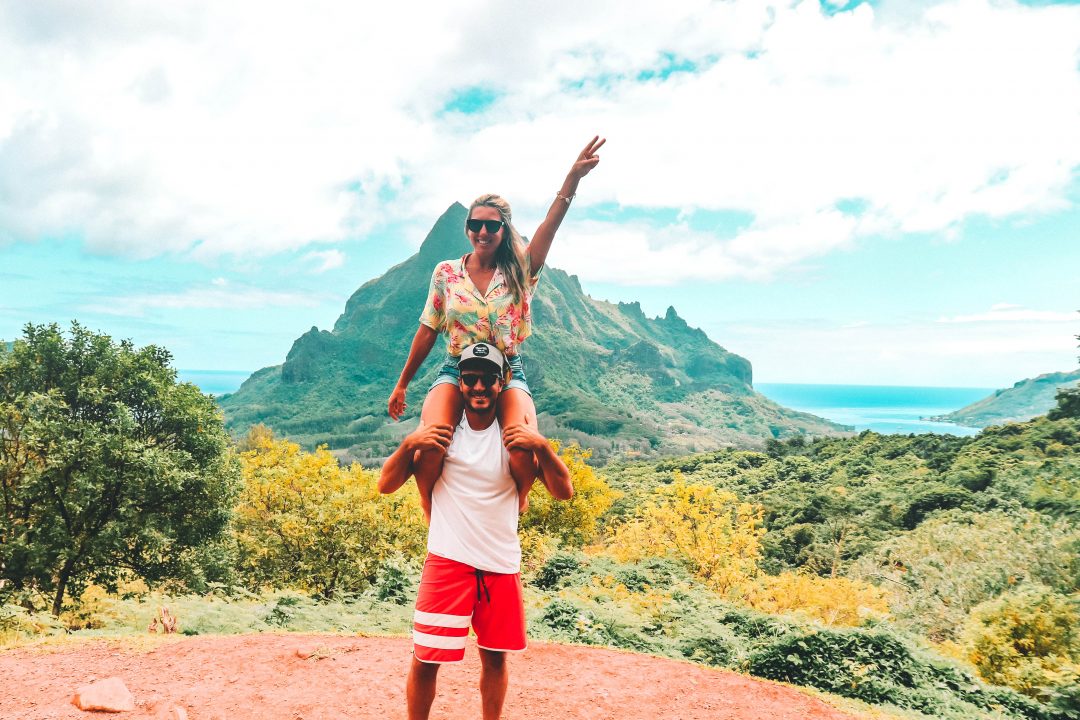 Maldives Vs. French Polynesia: Comparing the two most LUXURIOUS places ...