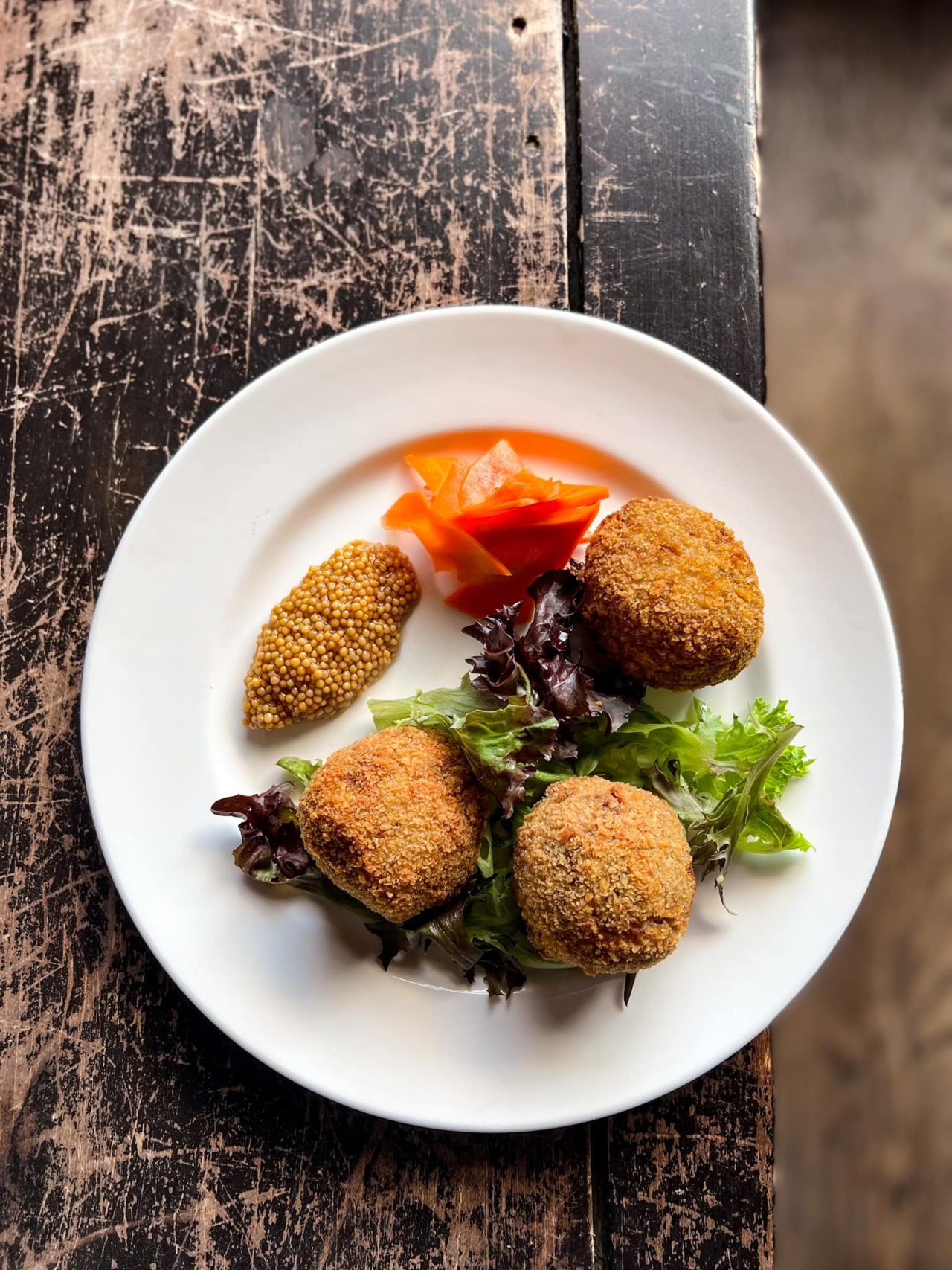 9 Of The Best Restaurants in Perth Ontario • The Daydream Diaries