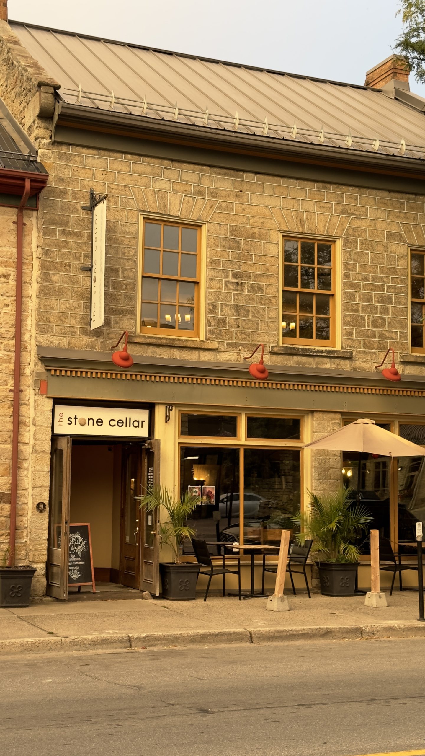 9 Of The Best Restaurants in Perth Ontario • The Daydream Diaries